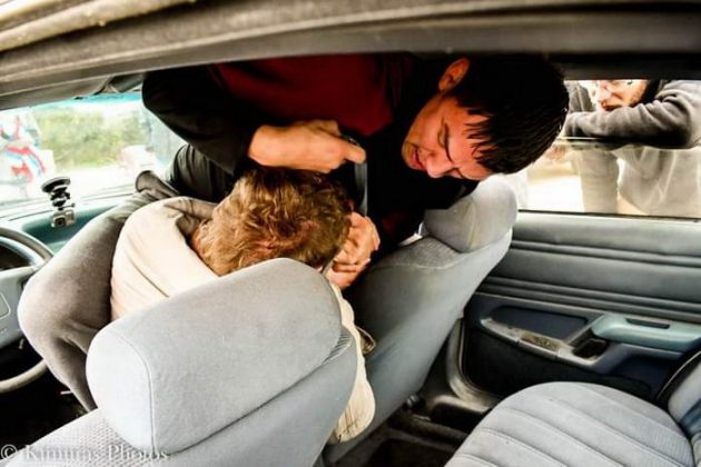 คาร์-ยิตสู ศิลปะการต่อสู้ที่จับคุณมาต่อสู้กันในรถยนต์เพื่อหาผู้ชนะ ...